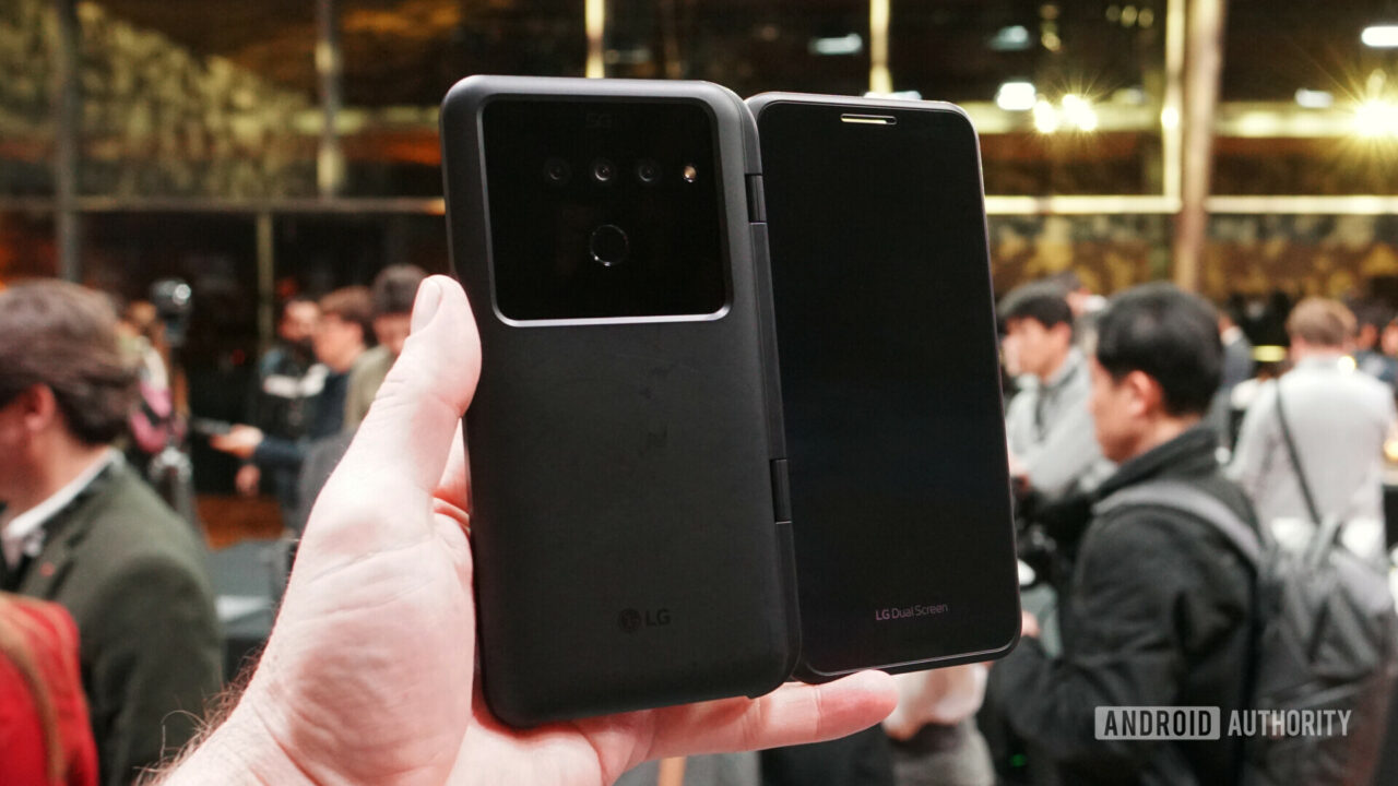 LG V50 ThinQ hands-on: The pros and cons of 5G