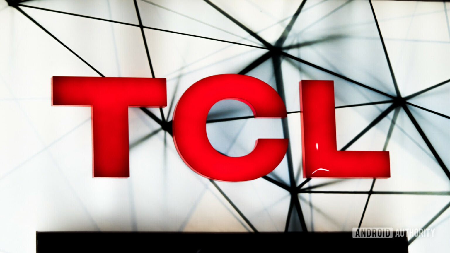 TCL to debut wearable display, own branded smartphone at IFA 2019
