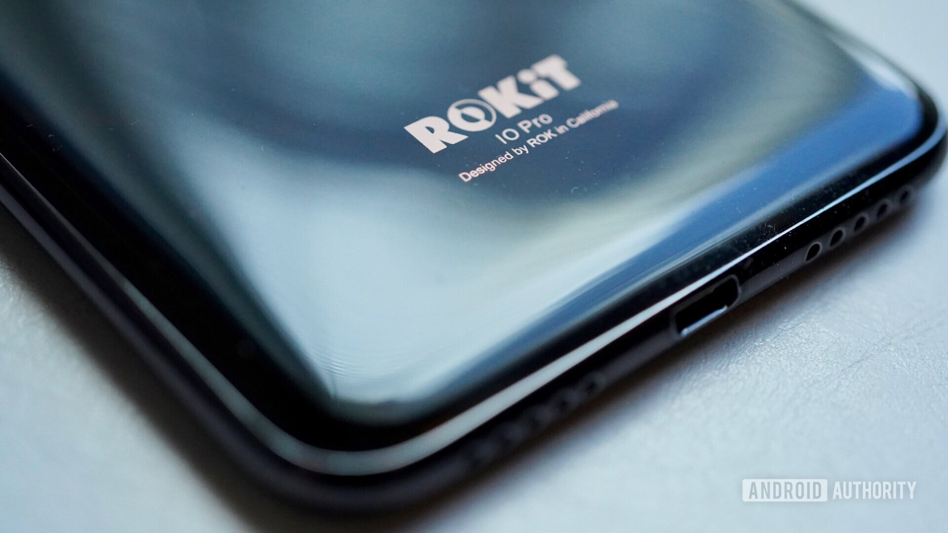 Rokit launches 3D phones in US with healthcare services bundle