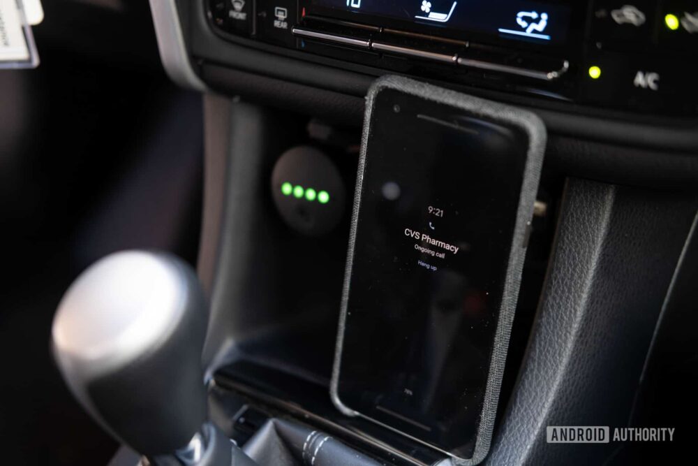 Anker's Roav Bolt makes your car smarter for just $50 - Android Authority