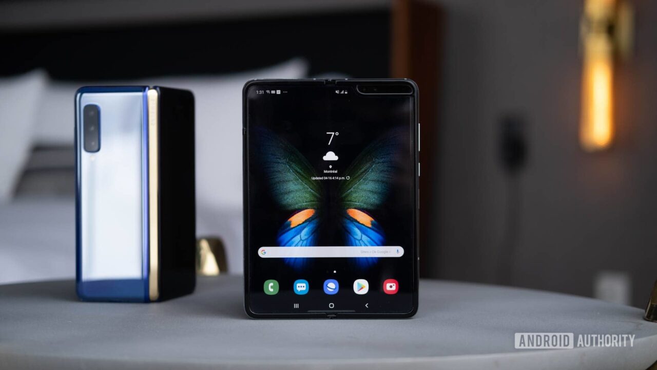 Developing for foldable devices: What you need to know - Android Authority