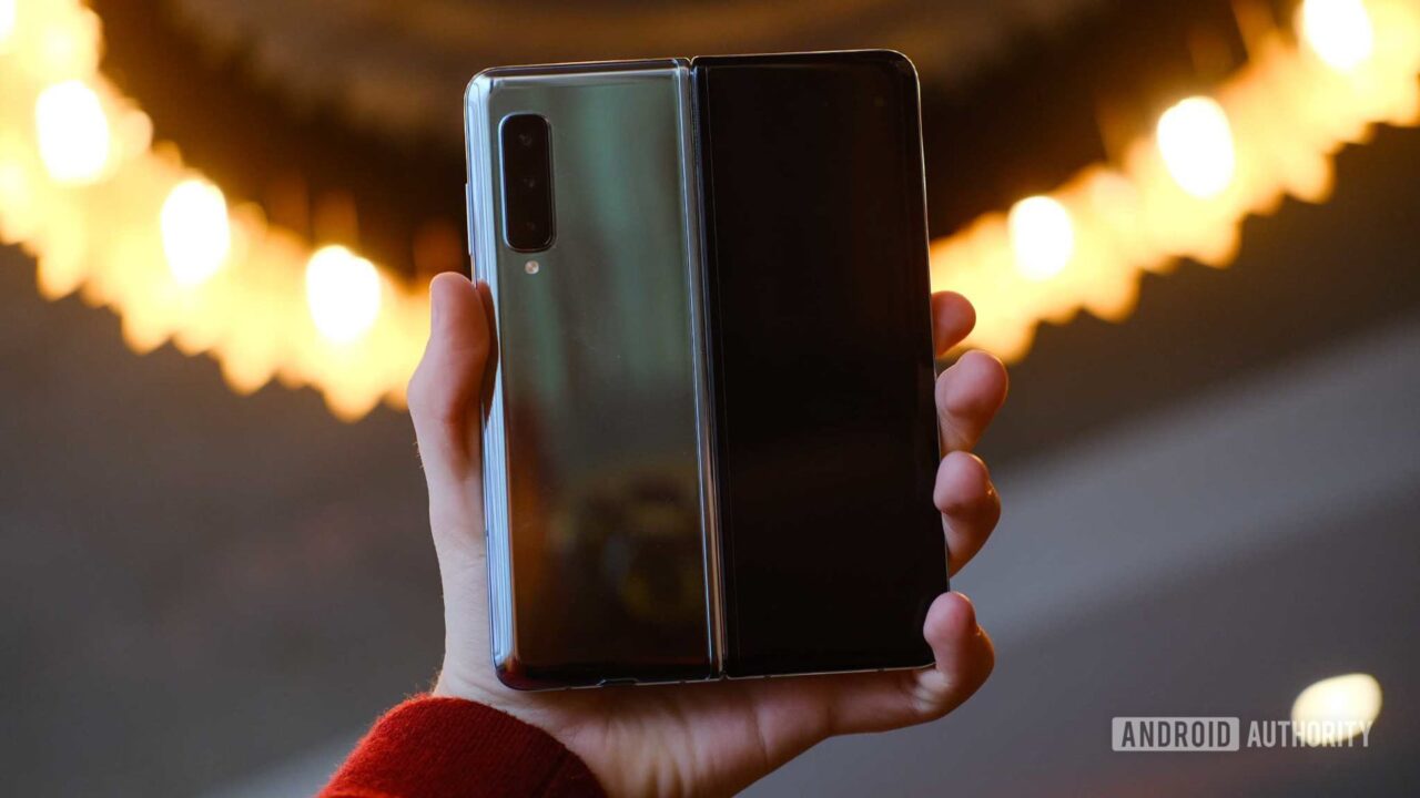 Developing for foldable devices: What you need to know - Android Authority