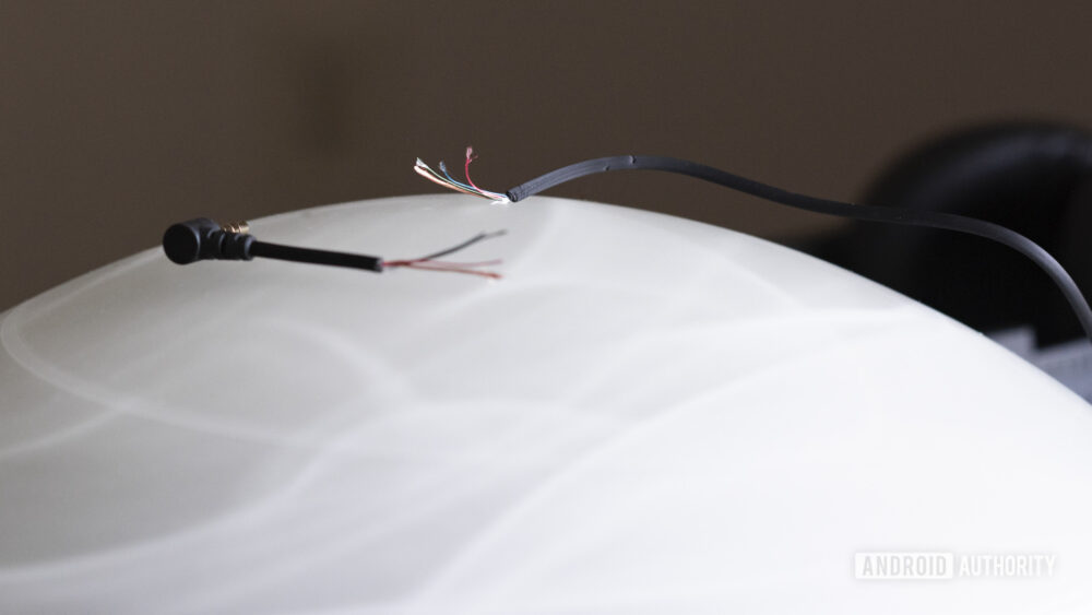 How to fix headphone wires and repair cables - Android Authority
