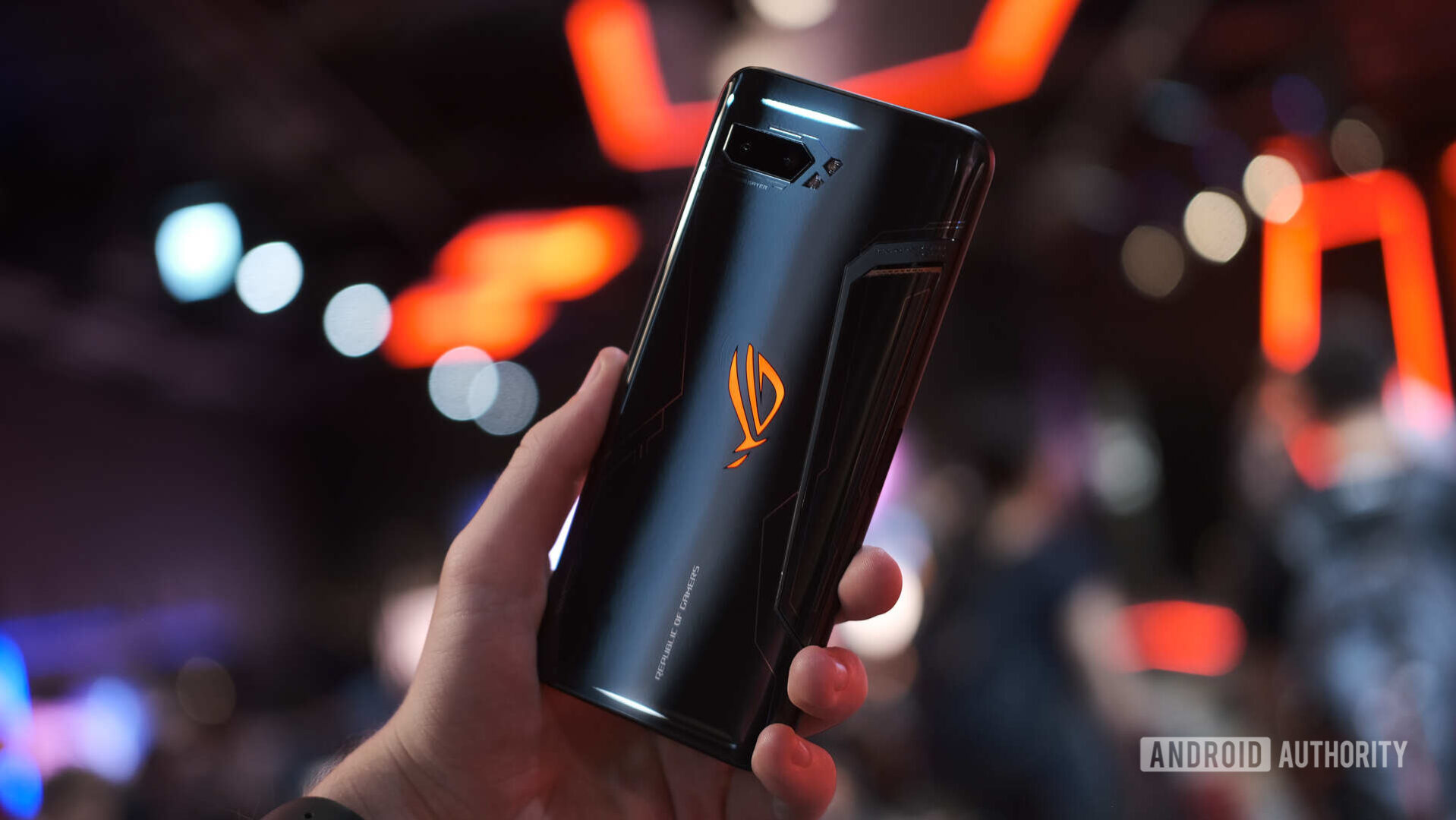 ASUS ROG Phone 2 hands-on: Overkill - Android Authority