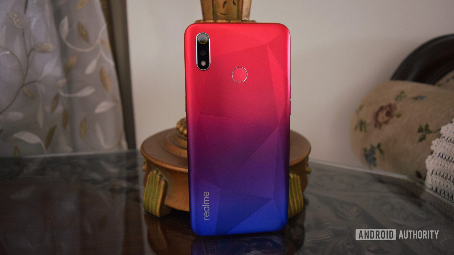 realme 3i review: If a beautiful design is what you need - Android ...
