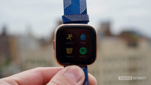 How to track exercises and workouts on Fitbit devices - Android Authority