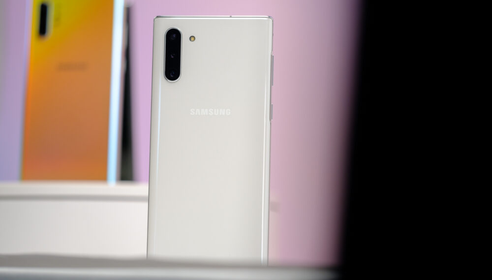 Samsung Galaxy Note 10 vs Galaxy S10 Plus: Which should you buy?