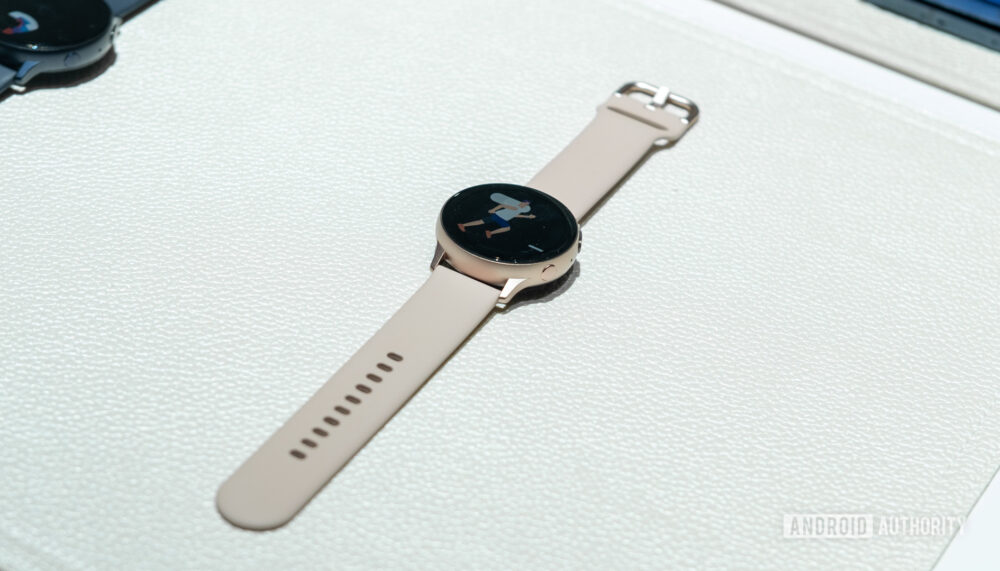 Samsung Galaxy Watch Active 2 features LTE and a touch-enabled bezel