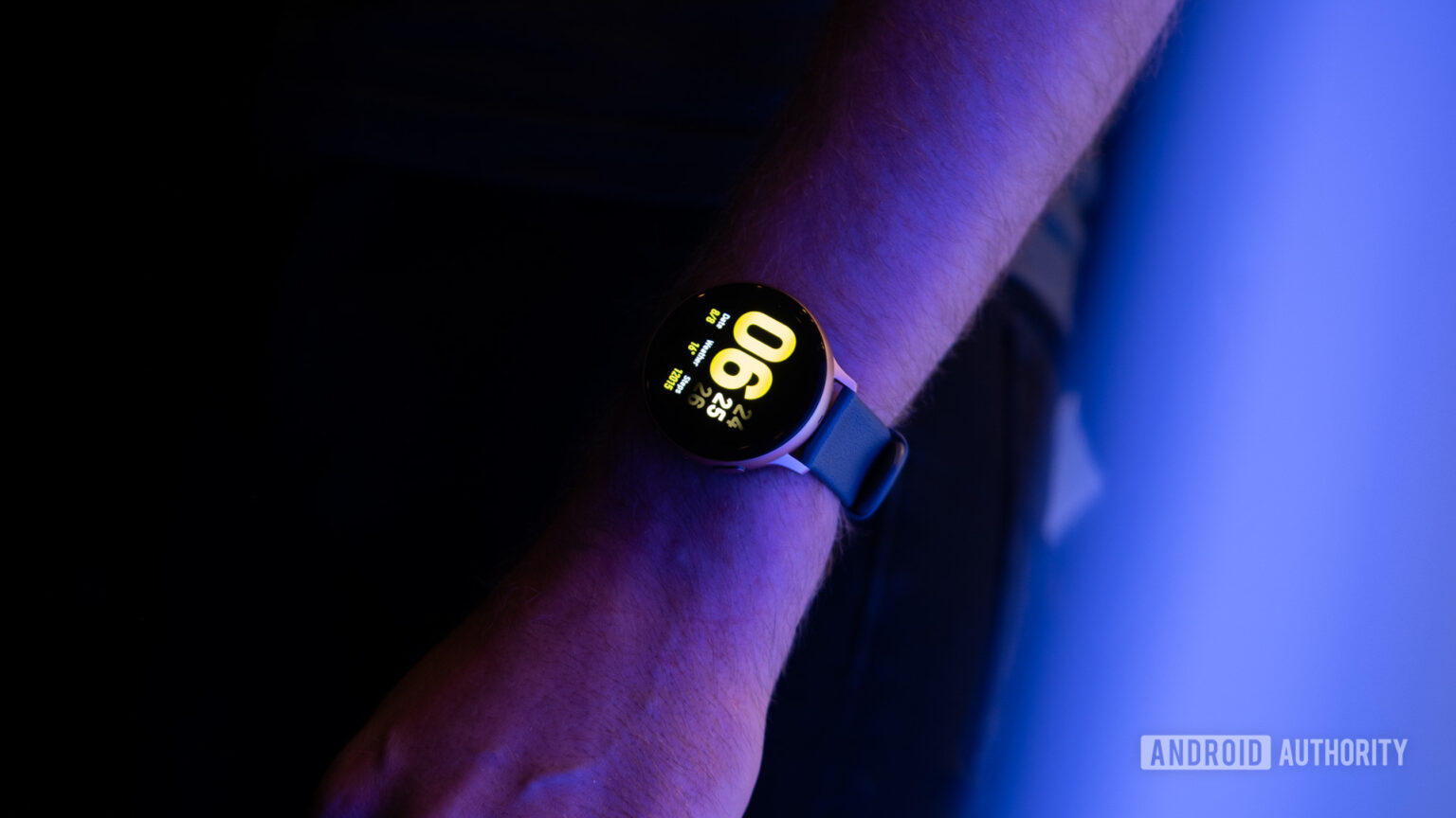 Samsung Galaxy Watch Active 2 features LTE and a touch-enabled bezel