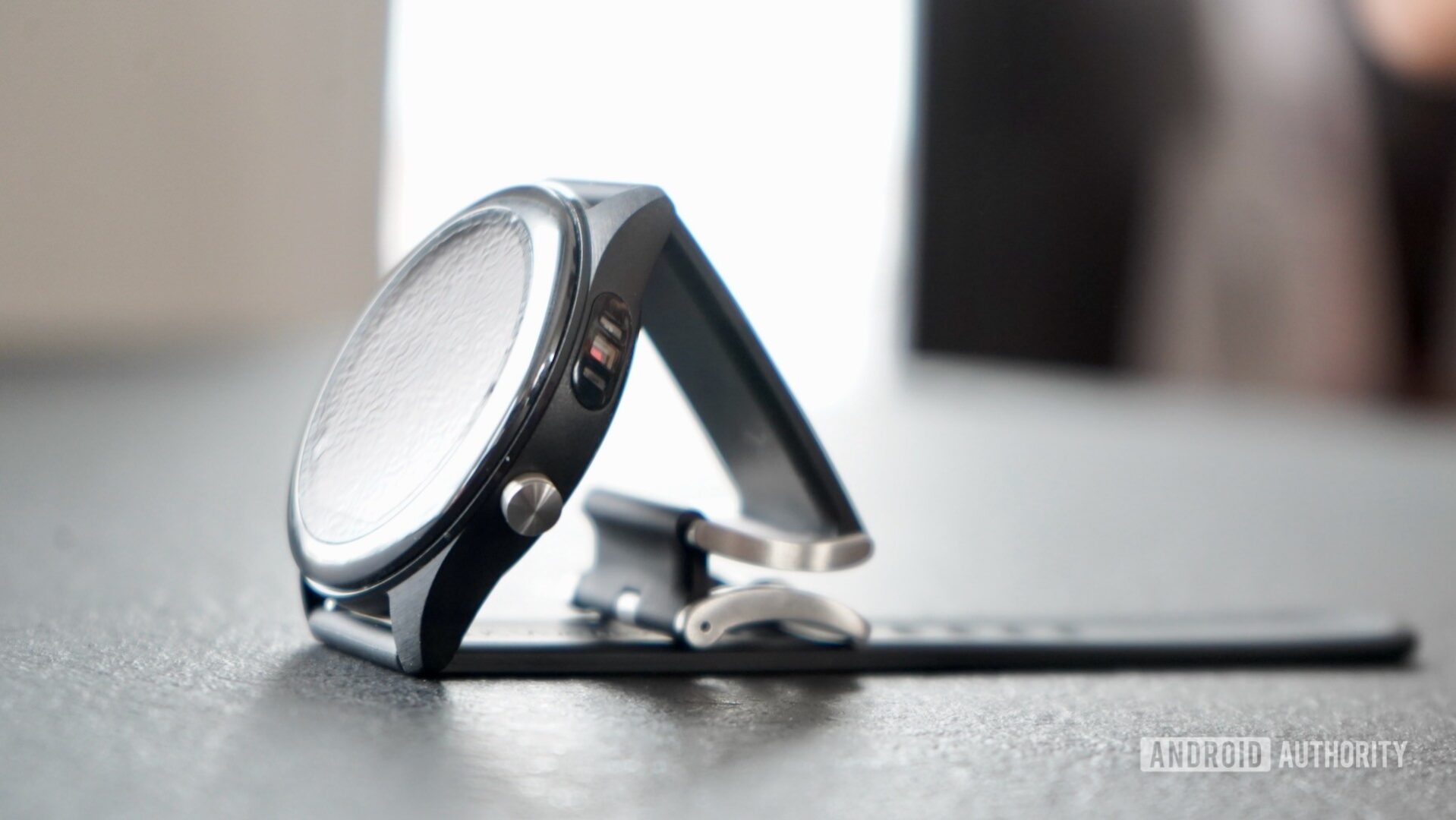 Asus' new smartwatch has an embedded ECG, GPS, and 2-week battery life ...