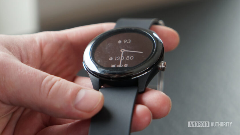 Asus' new smartwatch has an embedded ECG, GPS, and 2-week battery life ...