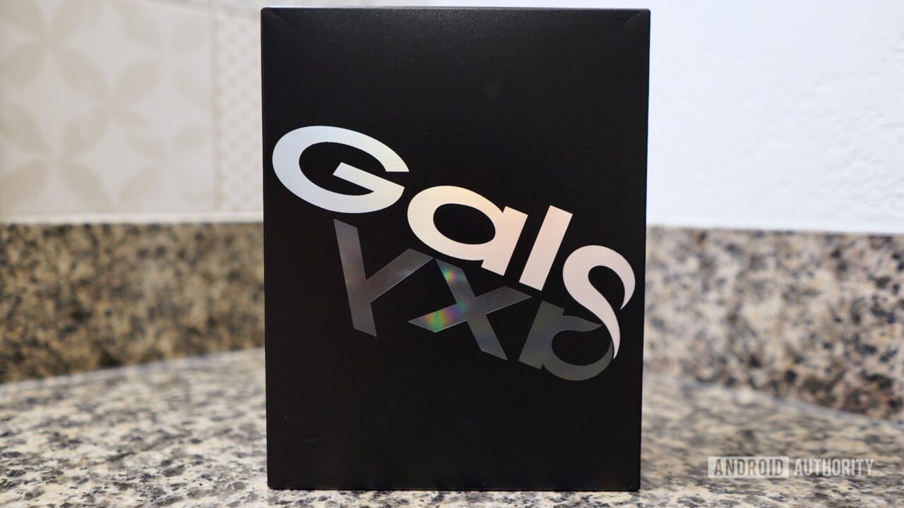 Ongoing Samsung Galaxy Fold review: Day 1 - First impressions