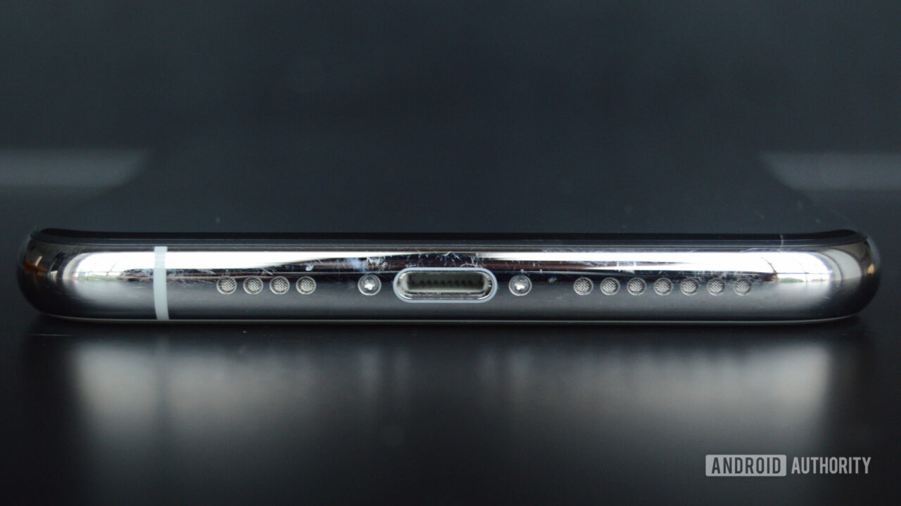 10 tips to make your iPhone charge faster - Android Authority