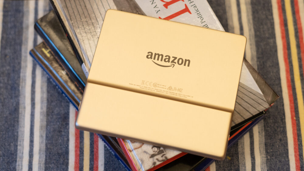 Hey Amazon, bring back the Kindle Oasis - Android Authority