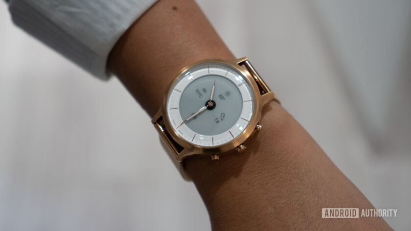 Fossil Hybrid HR hands-on: Always-on display, 2+ week battery