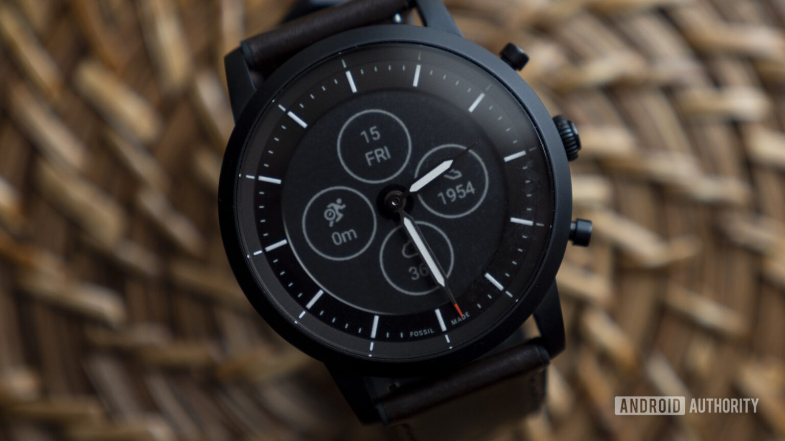 Fossil Hybrid HR review: A beautifully flawed smartwatch