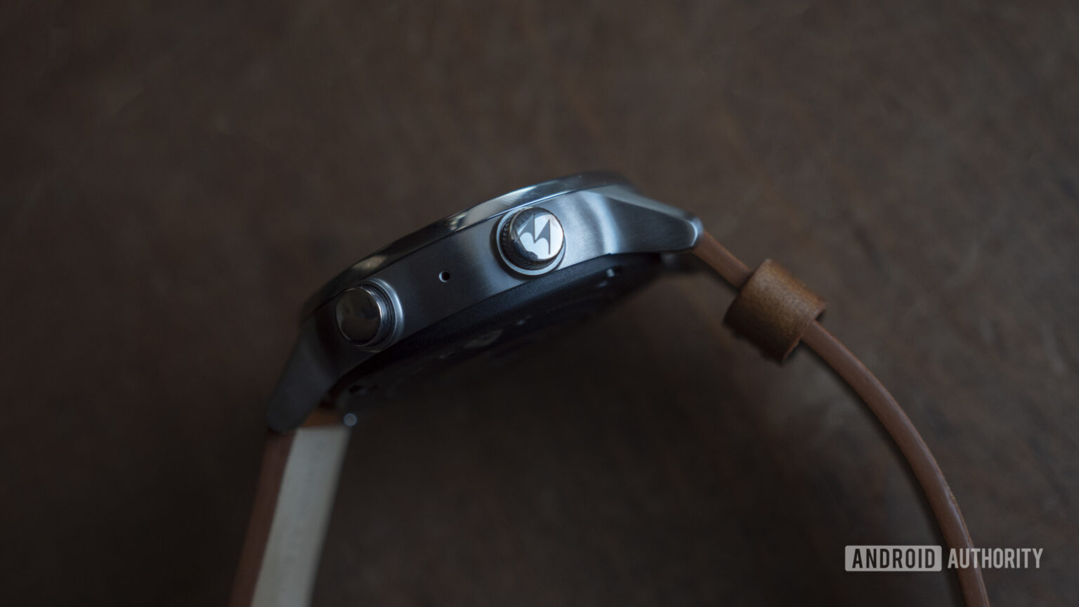 Moto 360 (2019) review: A good watch on a so-so platform