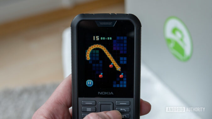Nokia 800 Tough review: The new indestructible Nokia