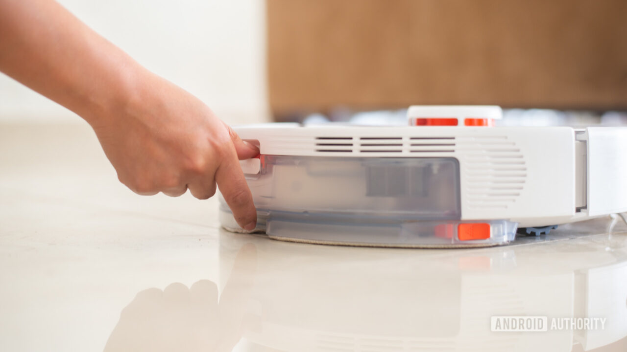 Roborock S5 Max robot vacuum review - Android Authority