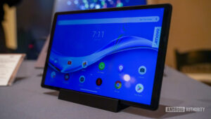 Lenovo Smart Tab M10 is a tablet and a smart display - Android Authority