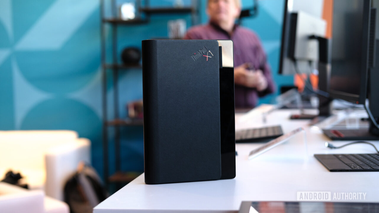 Lenovo Thinkpad X1 Fold hands-on: Foldable laptops now seem promising