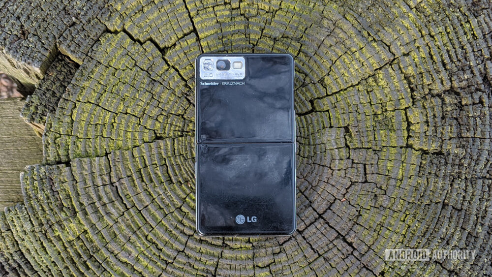 The 2006 LG Prada was the first capacitive touchscreen phone