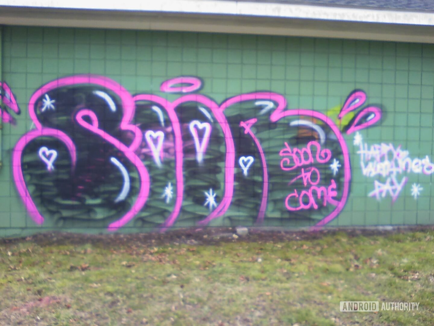 The 2006 LG Prada was the first capacitive touchscreen phone