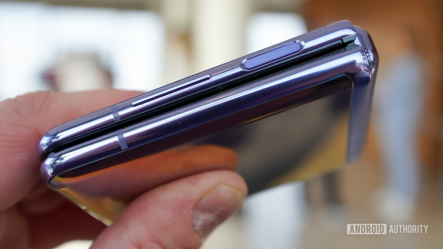 24 hours with the Galaxy Z Flip: Surprised by how much I like it ...