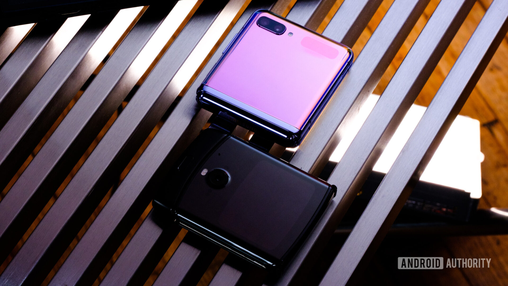 Samsung Galaxy Z Flip vs Motorola Razr: An easy choice - Android Authority