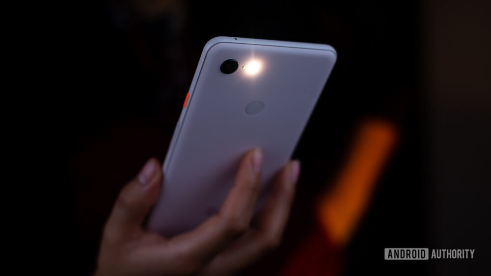 The best Android flashlight apps with no extra permissions