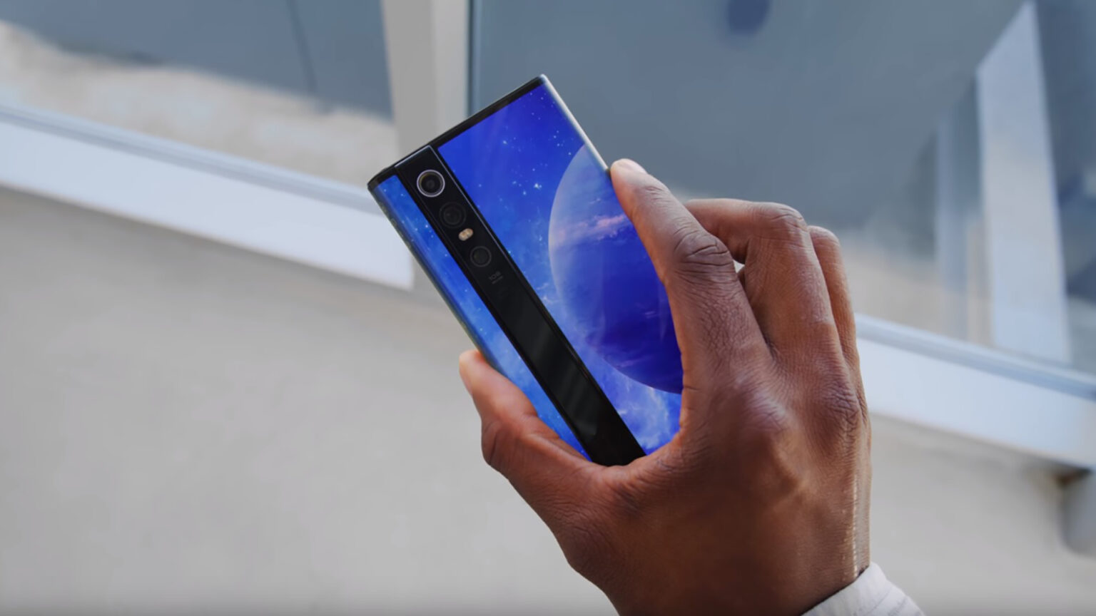 Xiaomi Mi Mix Alpha shown off in hands-on video - Android Authority