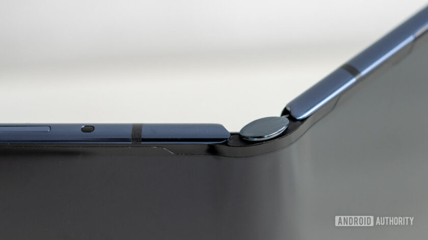 HUAWEI Mate XS review: Hold 'em or fold 'em?