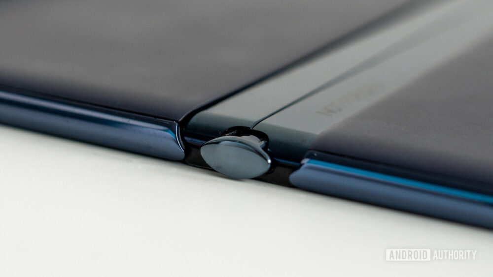HUAWEI Mate XS review: Hold 'em or fold 'em?