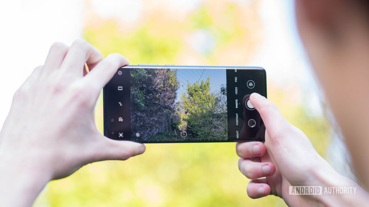 HUAWEI P40 series announced: Zooming by competitors - Android Authority