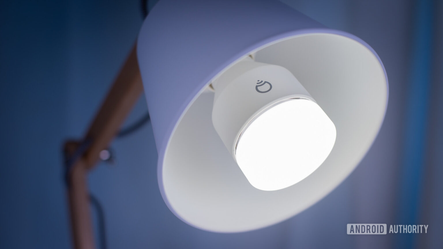 How to use Google Assistant through your headphones