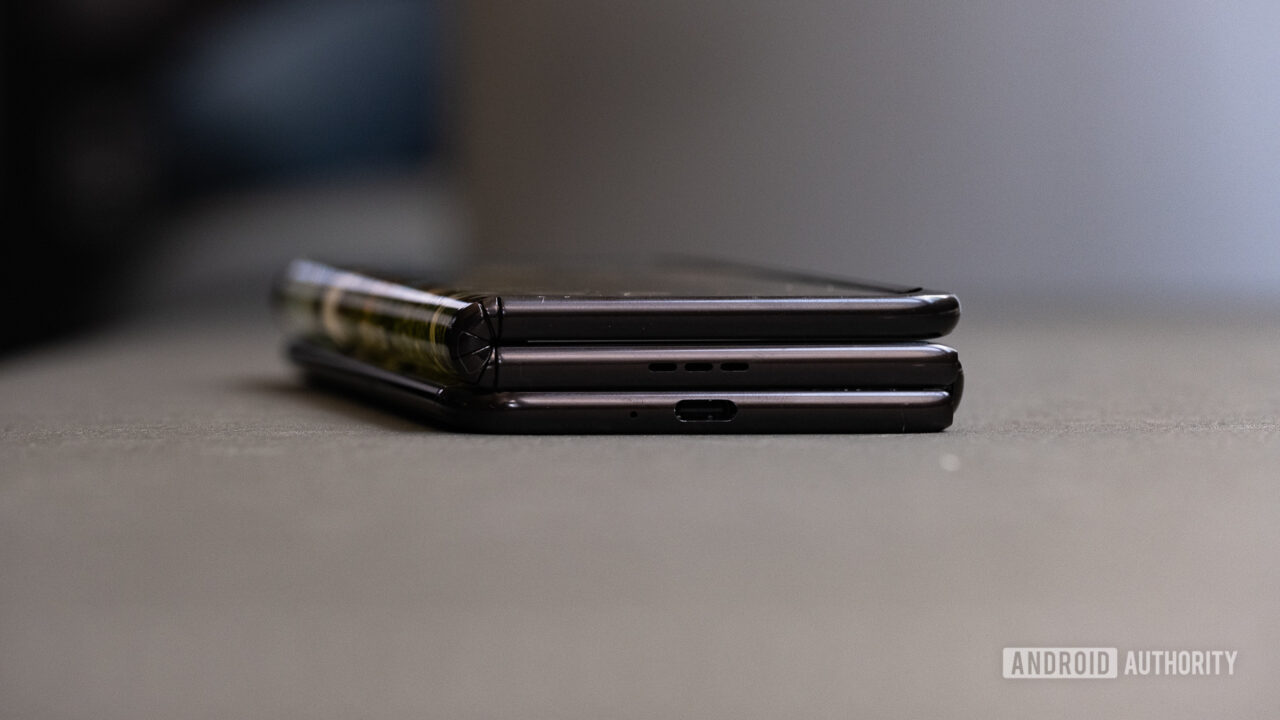 TCL's rollable concept phone is magical - Android Authority