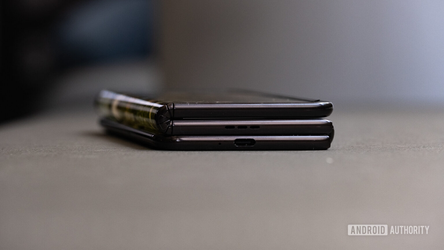 TCL's rollable concept phone is magical - Android Authority