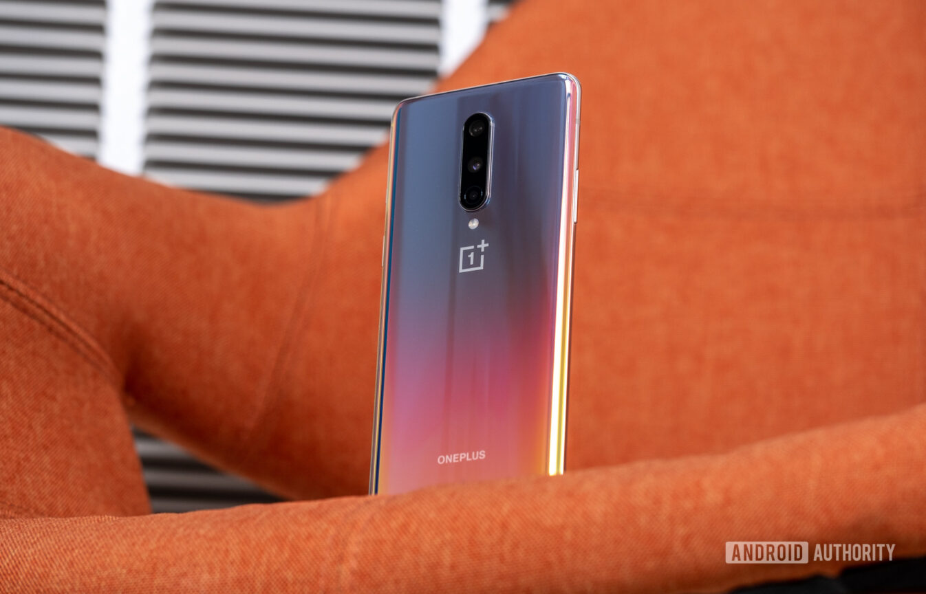Which OnePlus 8, OnePlus 8 Pro, or OnePlus 8T color should I get?