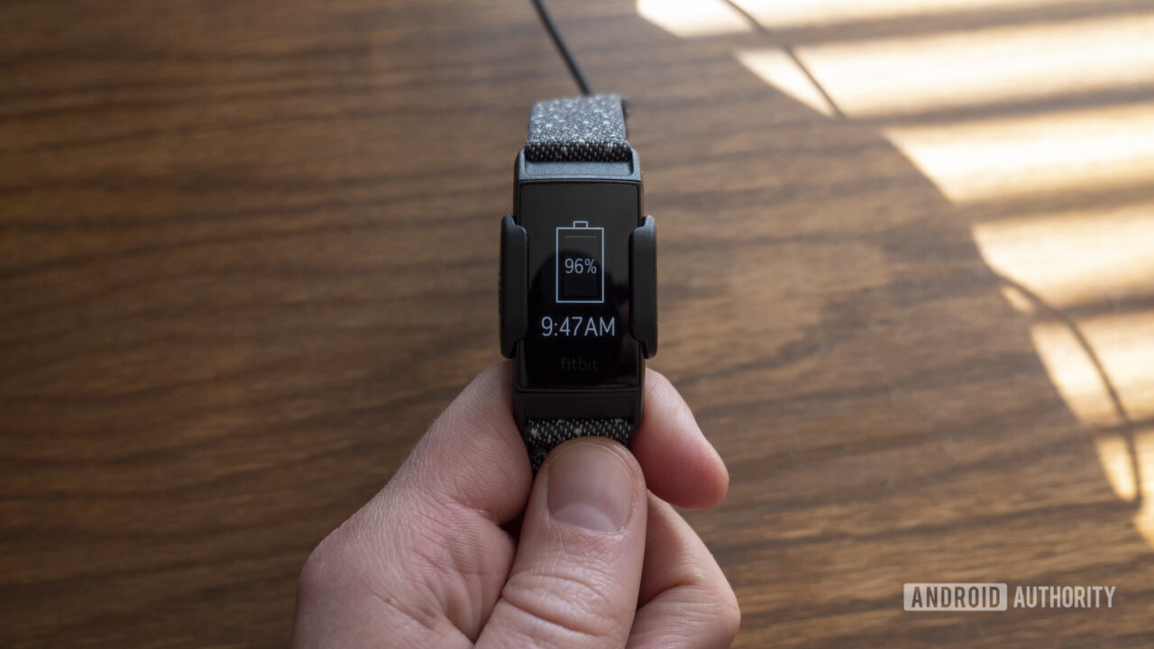 Fitbit not charging? Here's 6 easy fixes you can try - Android Authority