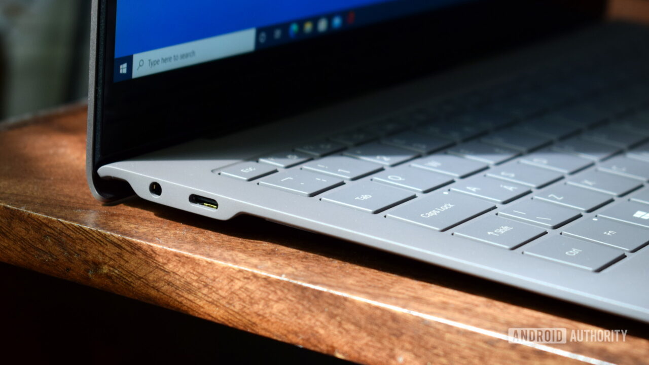 Samsung Galaxy Book S review: a laptop learning from smartphones