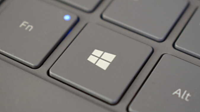 How to go full screen in Windows 11 and 10 - Android Authority