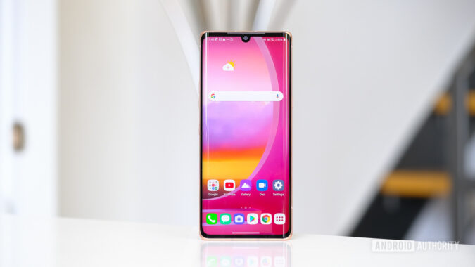 2020 was the year of the mid-range smartphone - Android Authority