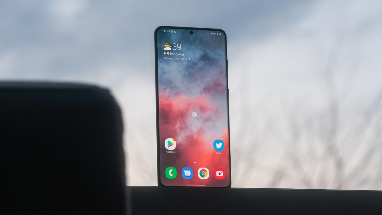 2020 was the year of the mid-range smartphone - Android Authority