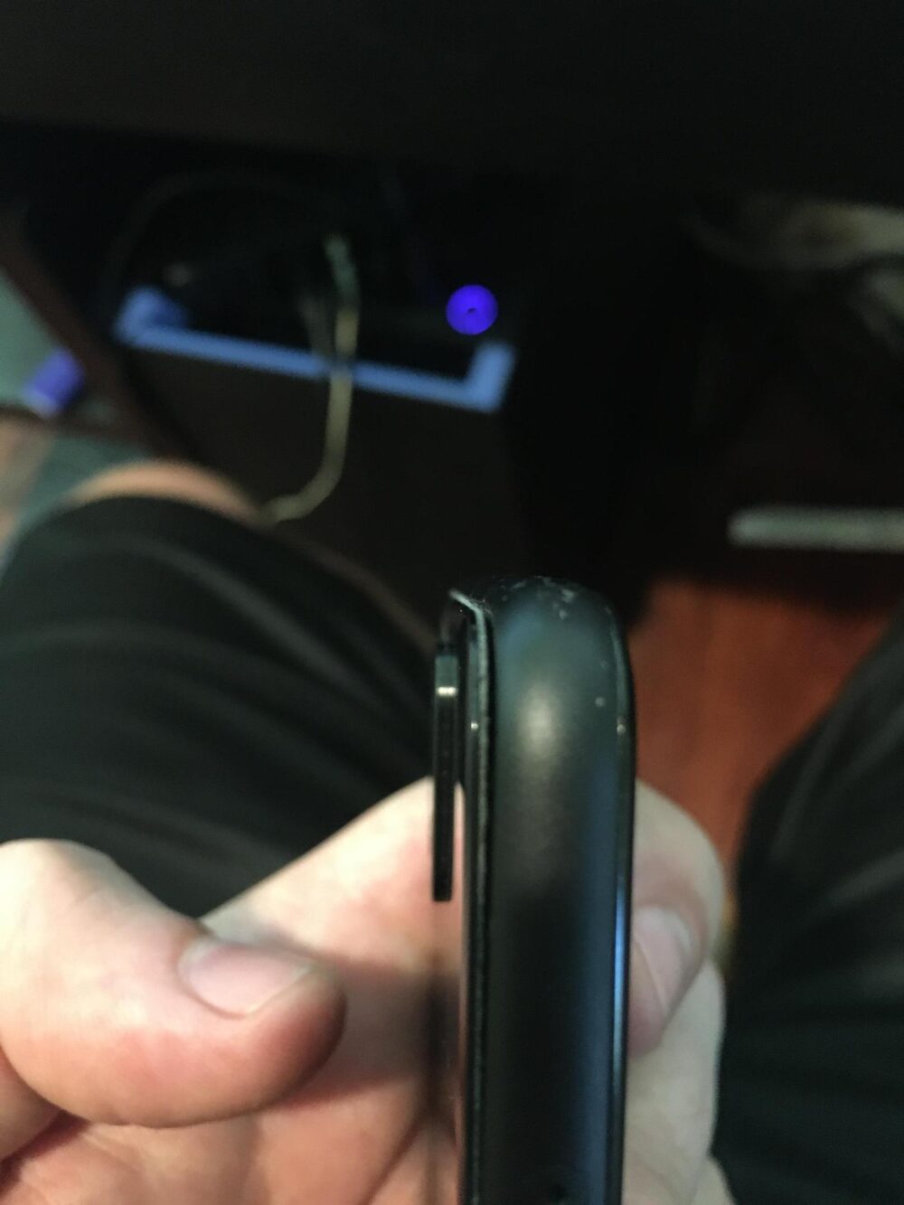 Here's what to do if the back peels off your Google Pixel 4 XL