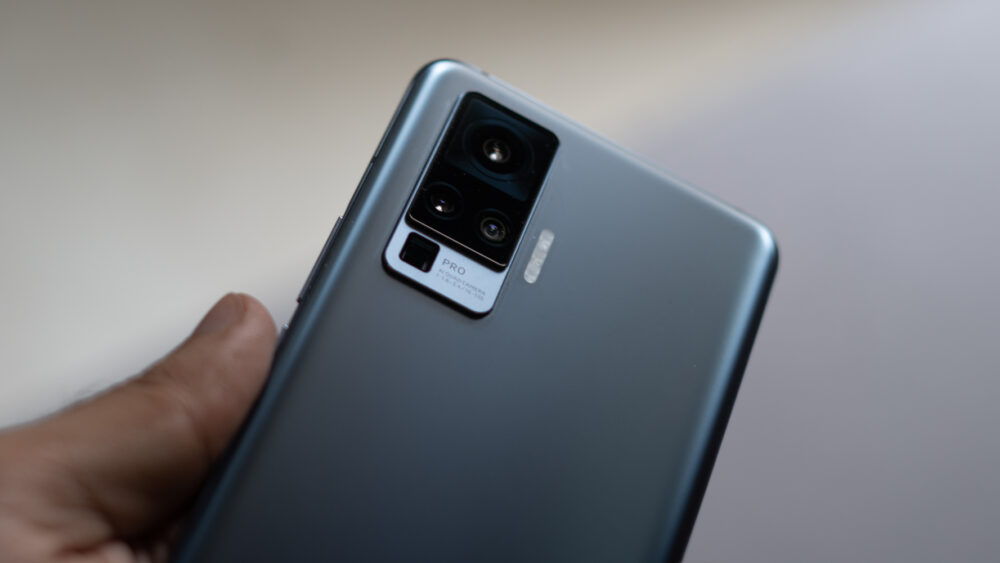 New phone camera sensor promises dramatically improved low light photos ...