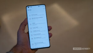 OnePlus 8 users can try Oxygen OS 11 with always-on display (Gallery ...