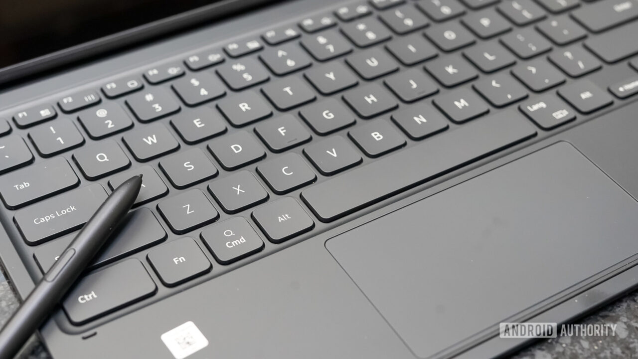 Samsung Galaxy Tab S7 Plus hands-on: A cunning copycat - Android Authority