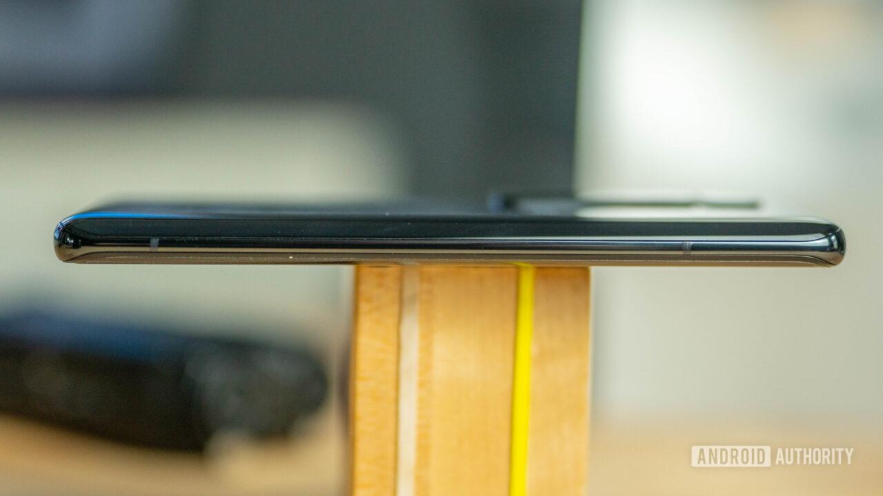 Xiaomi Mi 10 Ultra review: Big numbers, big value - Android Authority