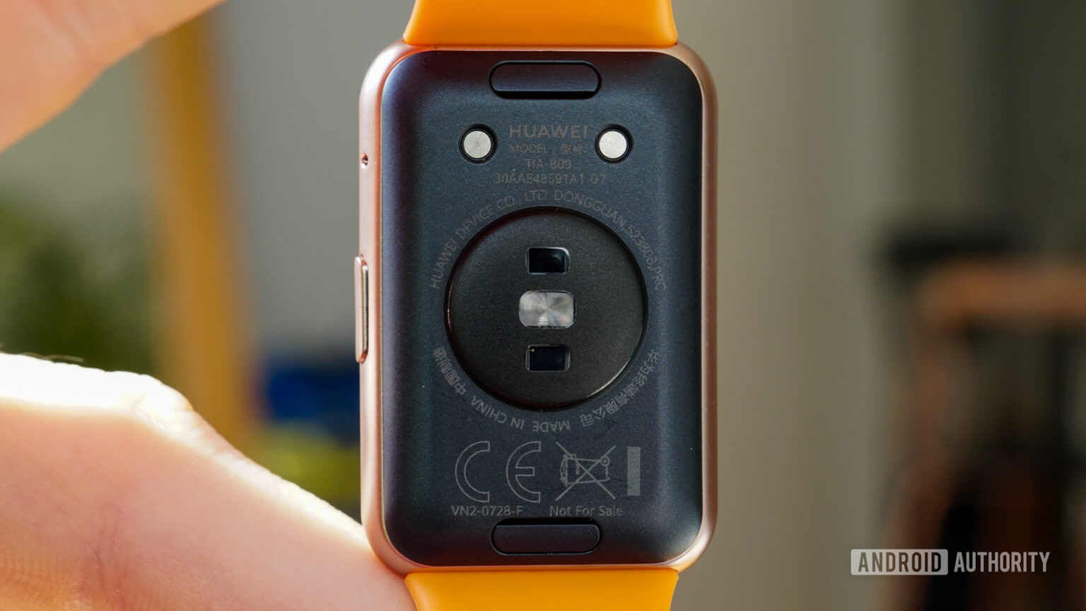 HUAWEI Watch Fit review: The skinny Apple Watch