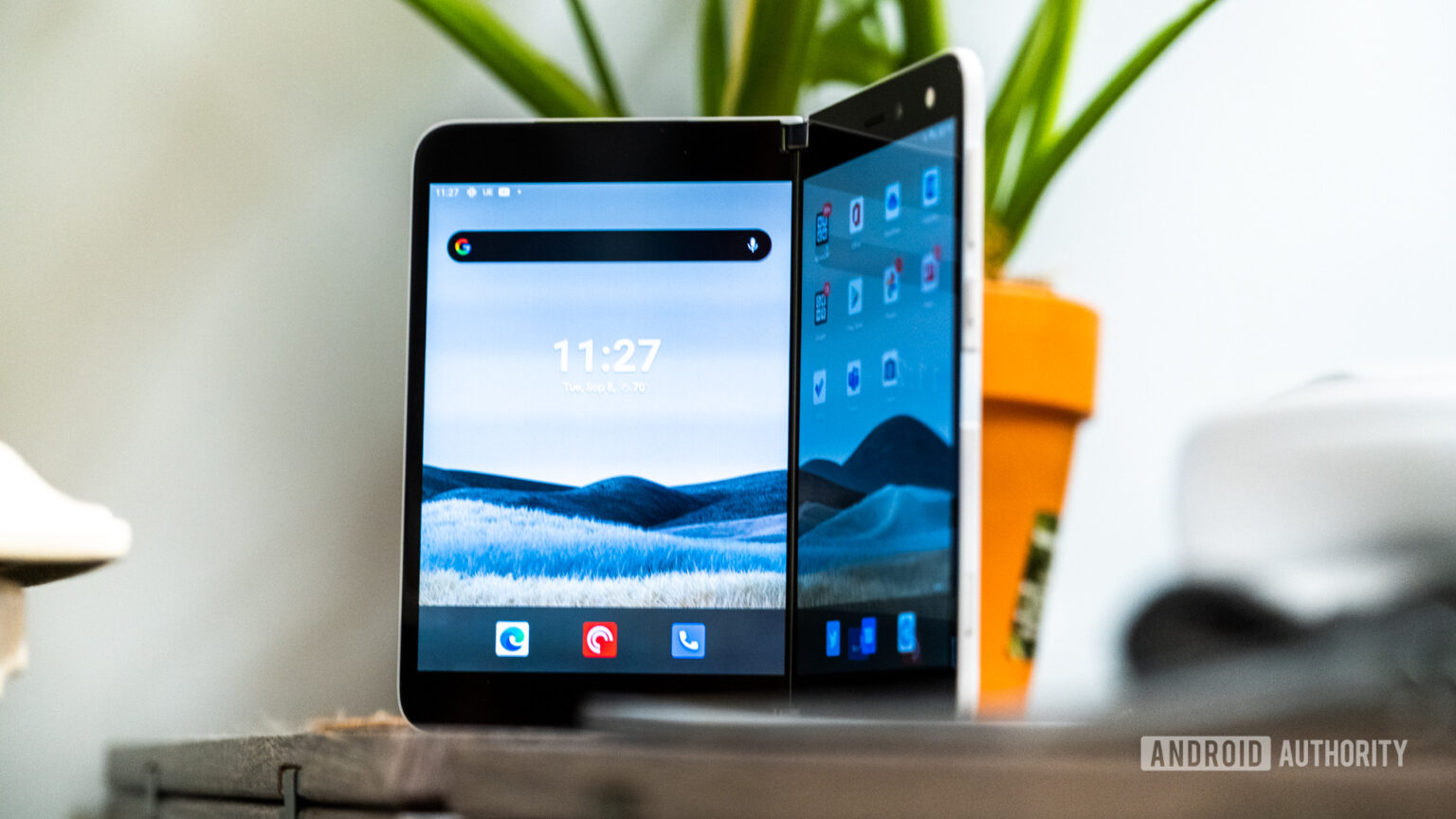 Microsoft's next Surface Duo phone could arrive this fall - Android ...